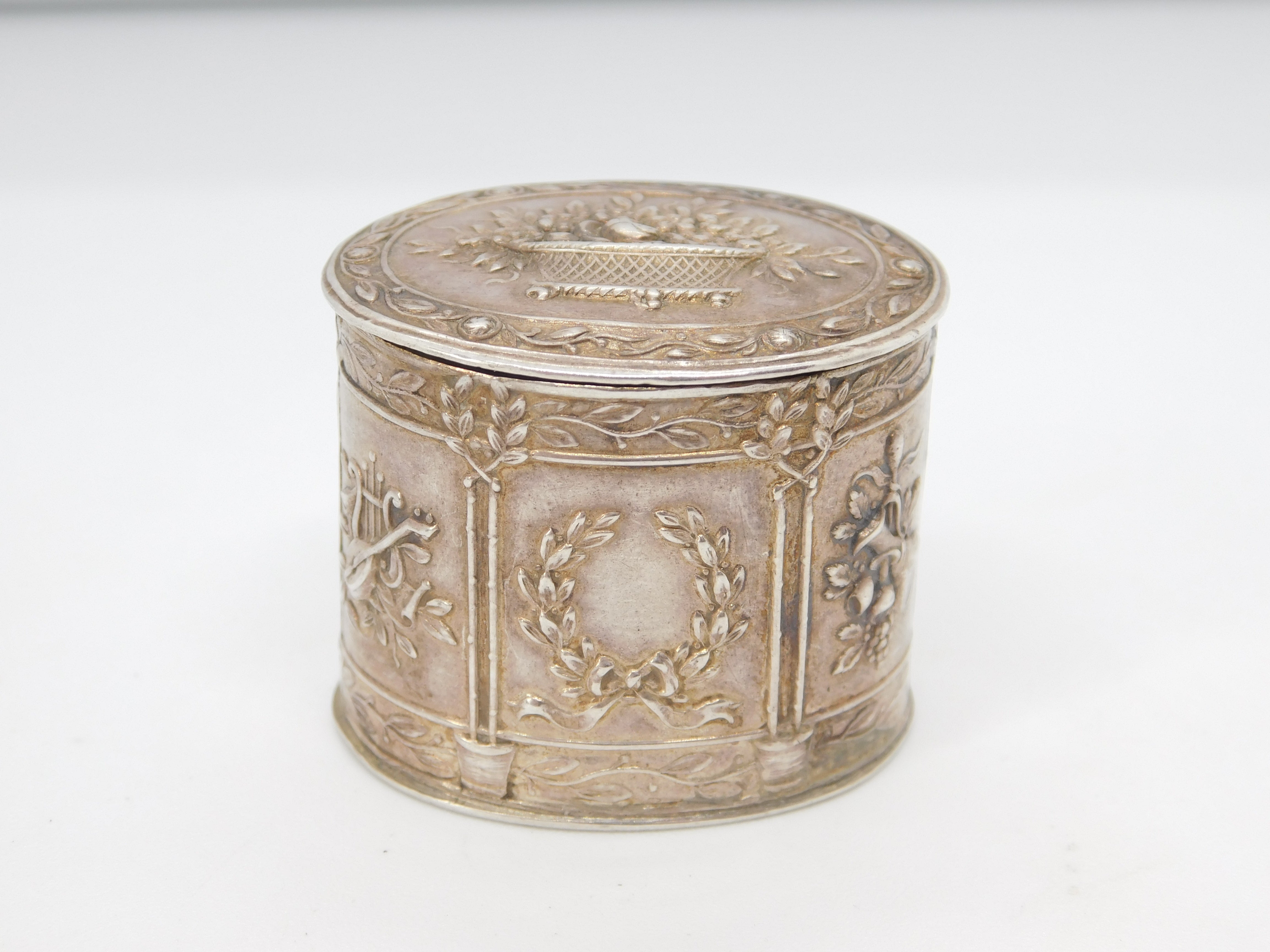 Edwardian Sterling Silver Renaissance Pattern Patch Box Antique 1904 C ...